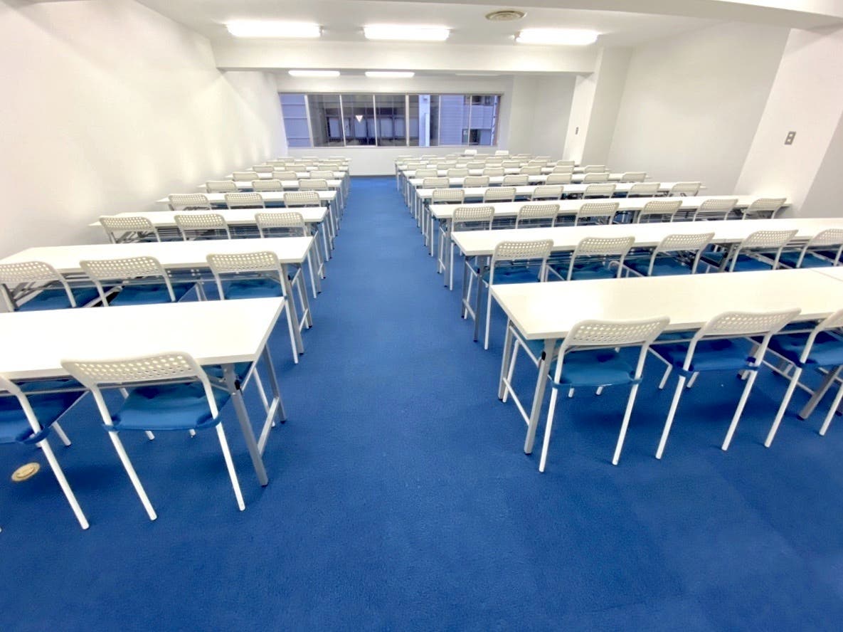 【神田駅から徒歩5分】⭐️無料備品多数⭐️会議・研修・試験会場等様々な用途でご利用可能⭐️4階C会議室の写真3