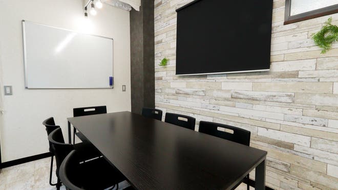 【心斎橋駅徒歩53秒!8名利用可!】大型モニター・WiFi無料!デザイナーズ物件!ふれあい貸し会議室 心斎橋No99の写真2