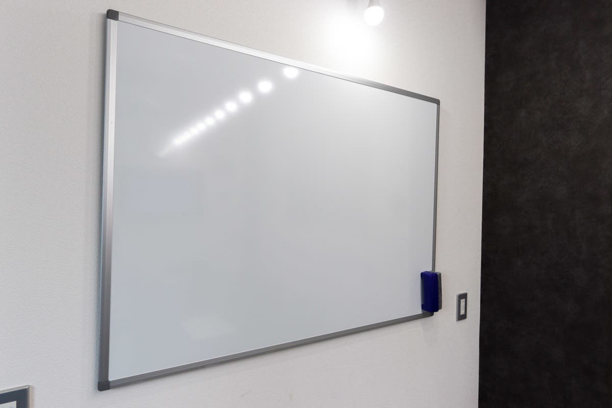 【心斎橋駅徒歩53秒！8名利用可！】大型モニター・WiFi無料！デザイナーズ物件！ふれあい貸し会議室 心斎橋No99の写真8