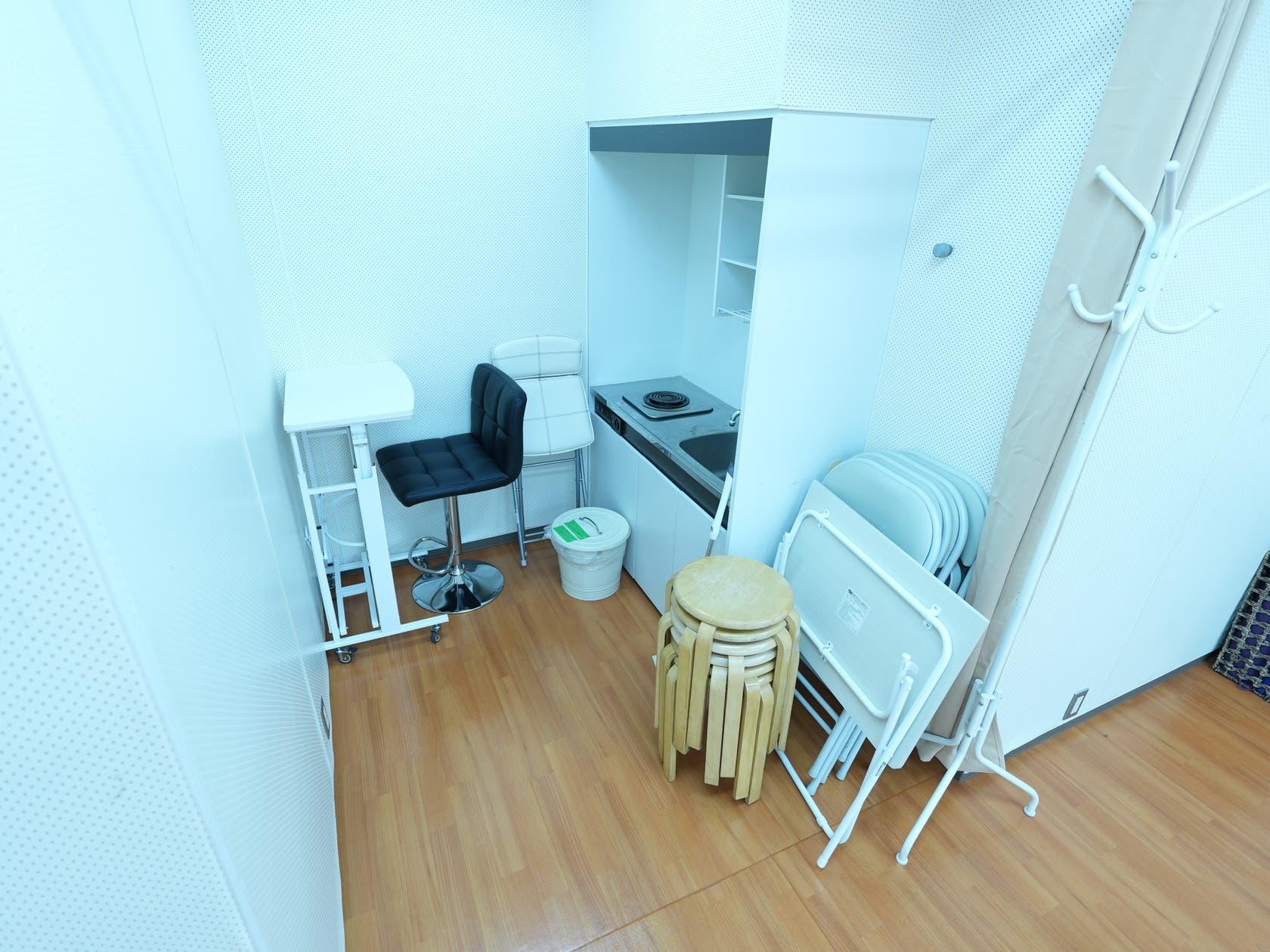 全身鏡ありダンススタジオ/丸の内線「本郷三丁目駅」他、複数路線・駅からアクセス抜群！の写真5