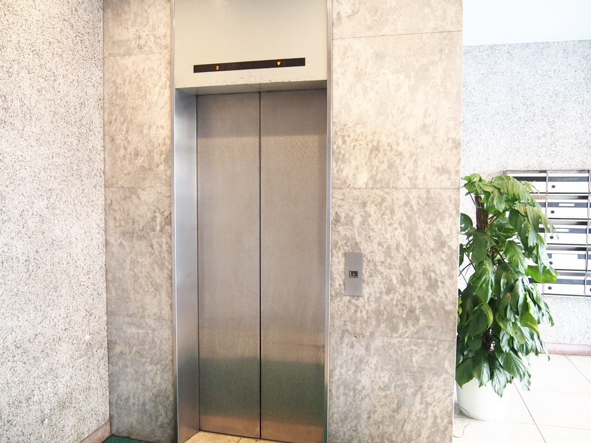 【秋葉原駅から徒歩8分・102名利用可⭐】設備充実⭐会議・研修・セミナー・試験・ウェビナー・説明会■6階B会議室の写真6