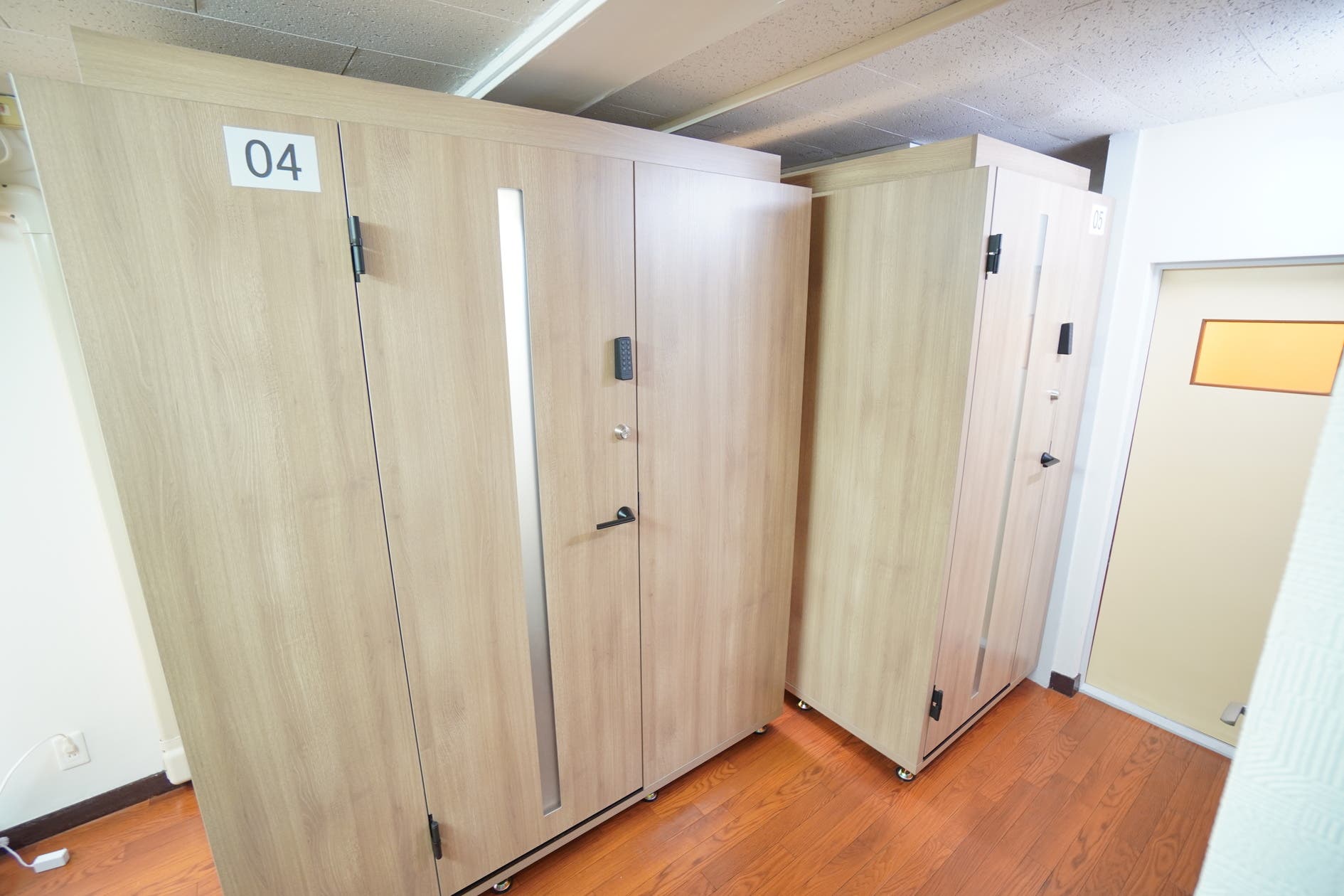 ＜ワークブース大久保No.3＞大久保駅徒歩10秒🚃1人用完全個室🚪Wi-Fi📶モニター🖥電源🔌⚡️テレワーク/面接/自習/作業の写真6