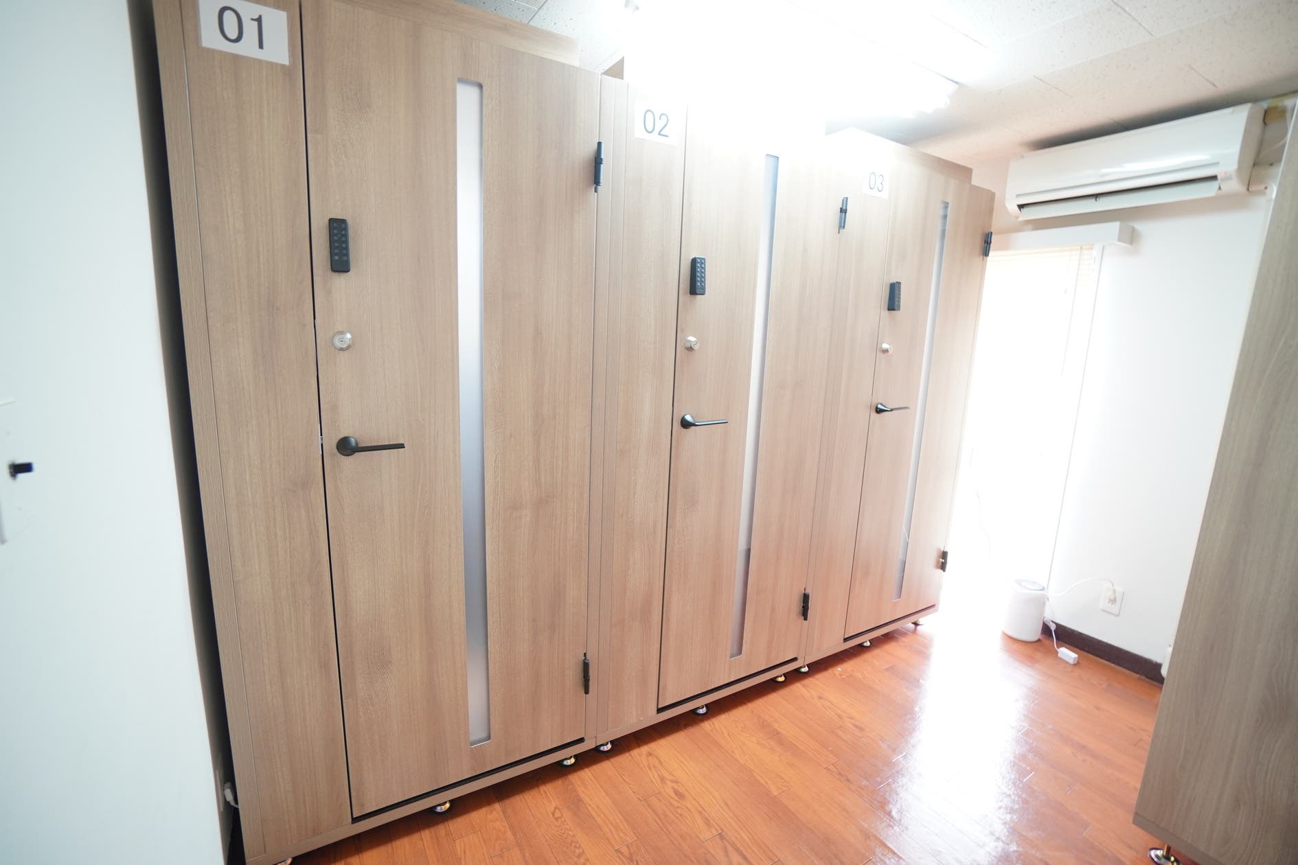 ＜ワークブース大久保No.4＞大久保駅徒歩10秒🚃1人用完全個室🚪Wi-Fi📶モニター🖥電源🔌⚡️テレワーク/面接/自習/作業の写真5