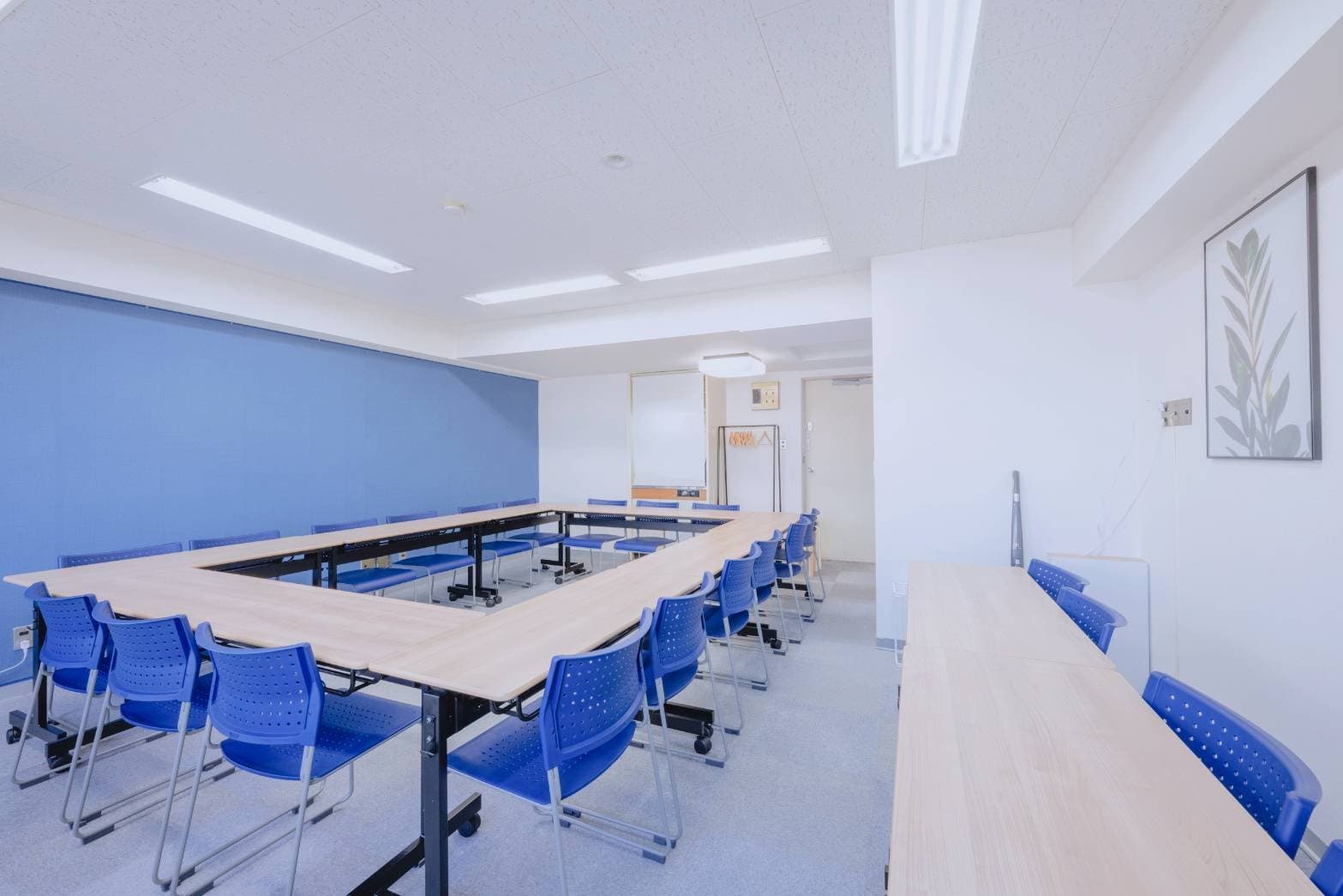 24h/飲食OK/横浜駅２分/リピート利用多/最大30名/設備無料/光高速Wi-Fi/ﾌﾟﾛｼﾞｪｸﾀｰの写真12