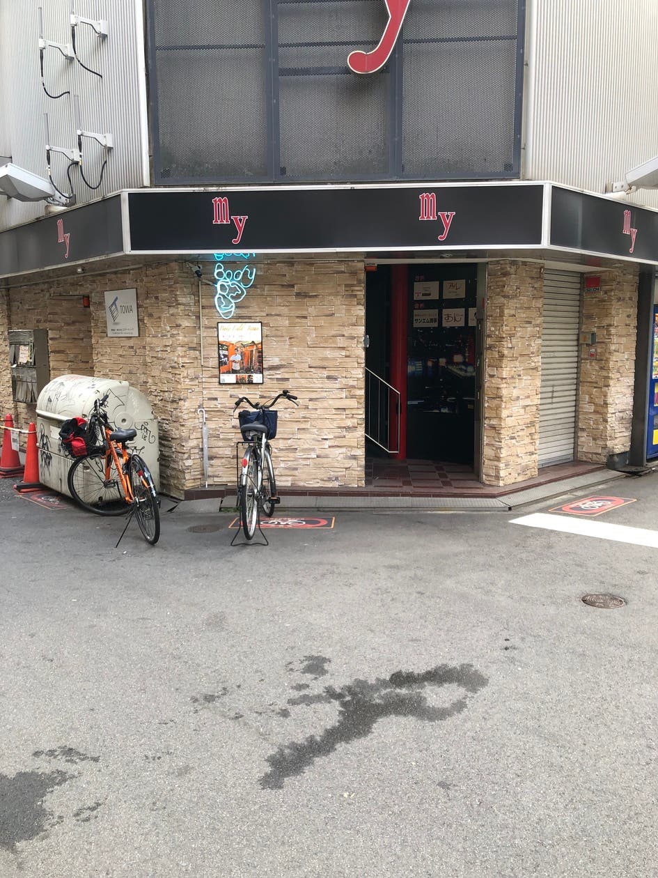 北新地駅から徒歩2分のレンタルジム、ホテルモントレ　フルーレから100m未満の距離です。の写真2