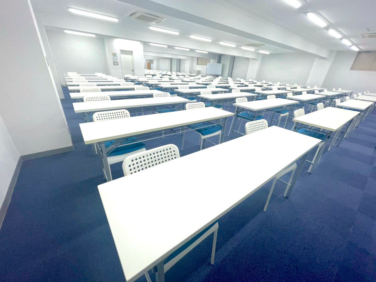 【神田駅から徒歩5分】⭐️無料備品多数⭐️会議・研修・試験会場等様々な用途でご利用可能⭐️6階ホールの写真2