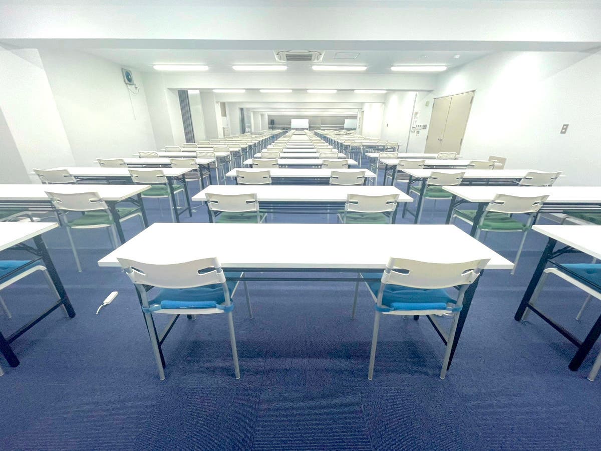 【神田駅から徒歩5分】⭐️無料備品多数⭐️会議・研修・試験会場等様々な用途でご利用可能⭐️6階ホールの写真5