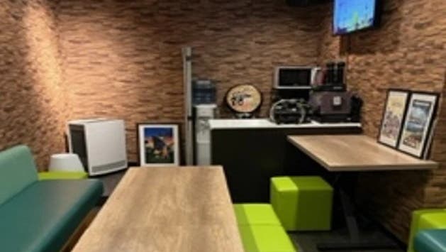 駅前すぐ、会議室利用も可能なパーティースペース!の写真1