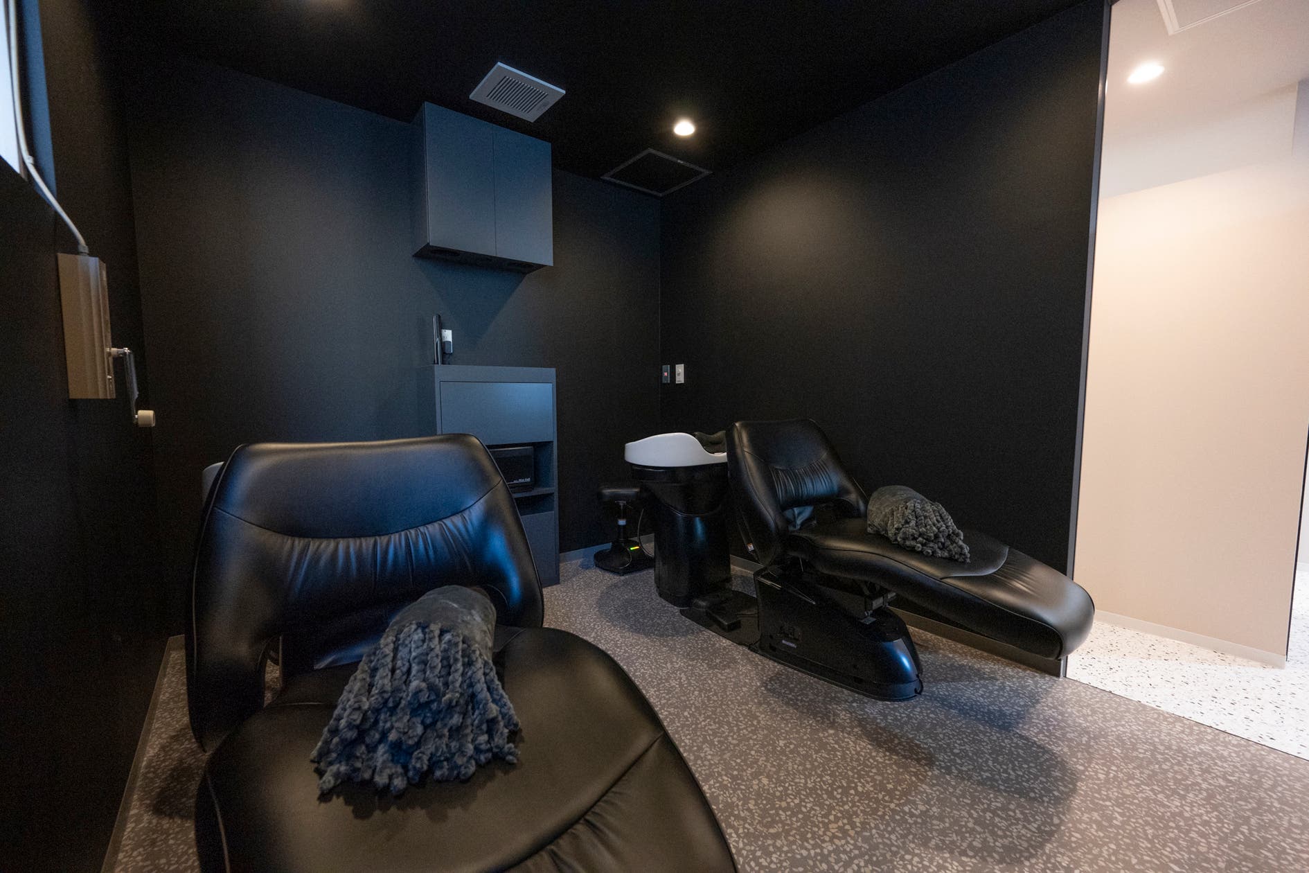 京成千葉中央駅徒歩1分 まつ毛施術&美容室レンタルスペースの写真4