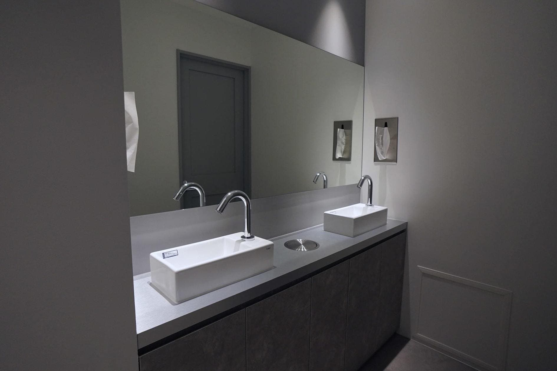 渋谷・原宿エリアに佇む真っ白なギャラリーイベントスペースの写真23