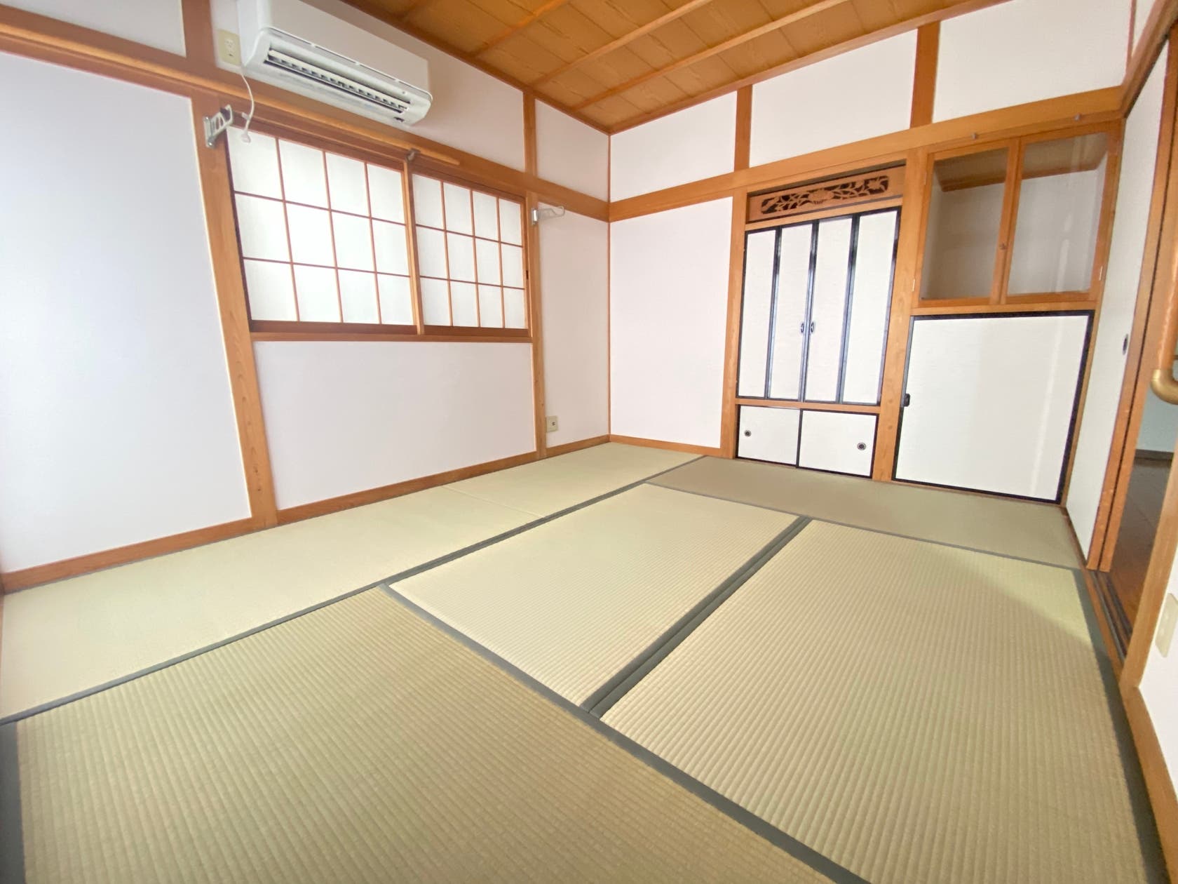 高松駅に近い、一軒家まるごと貸切、窓から漁港風景、駐車二台無料の写真12