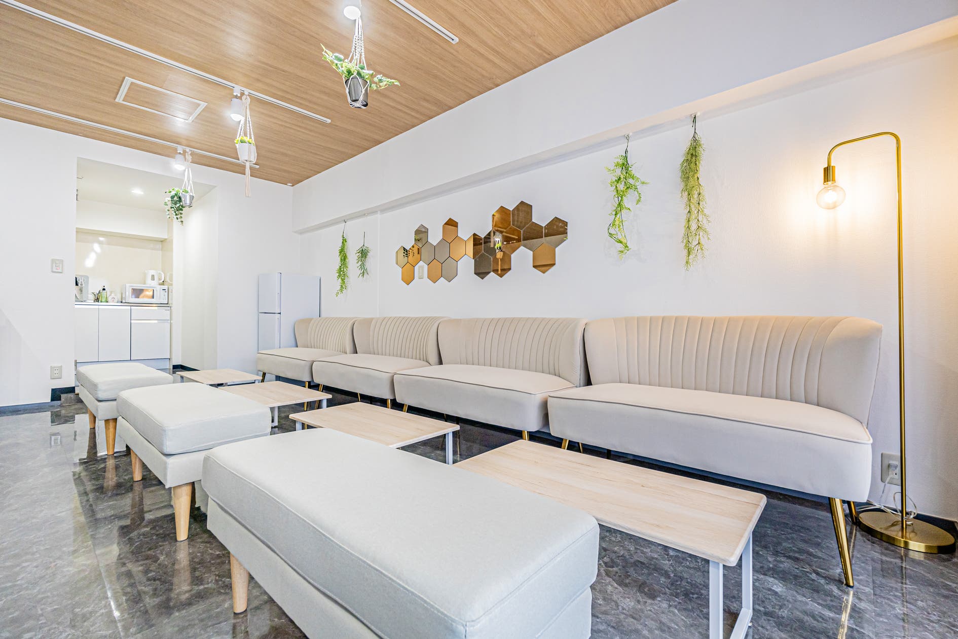 🌈コスパ最強🏆ベストホスト🏆100㌅超大型スクリーン/ドンキすぐ/最大30名/交流会・各イベント利用に最適/ゴミ無料👍の写真6