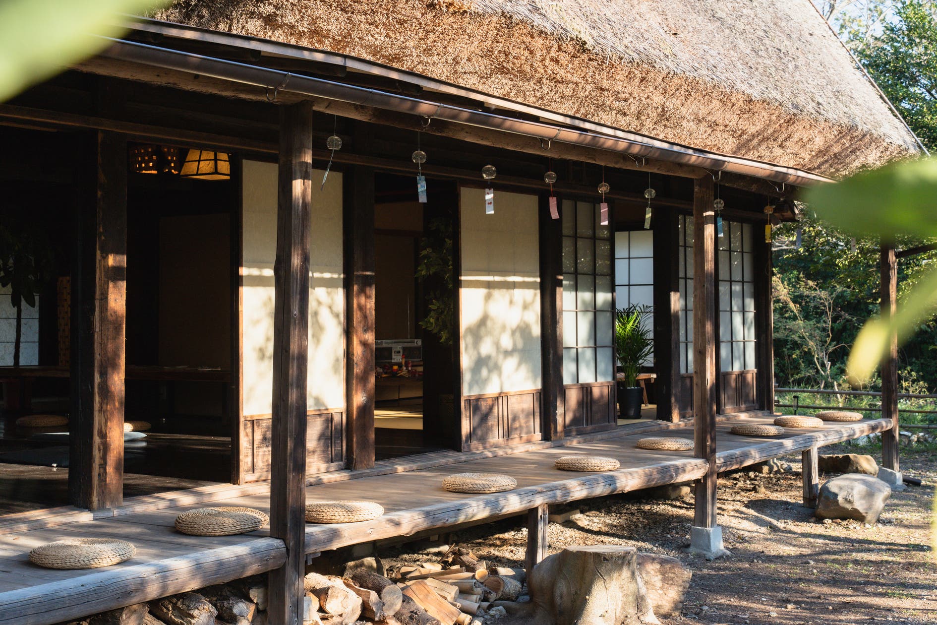 岐阜県白川郷から移設された合掌造りをスペース貸しの写真14