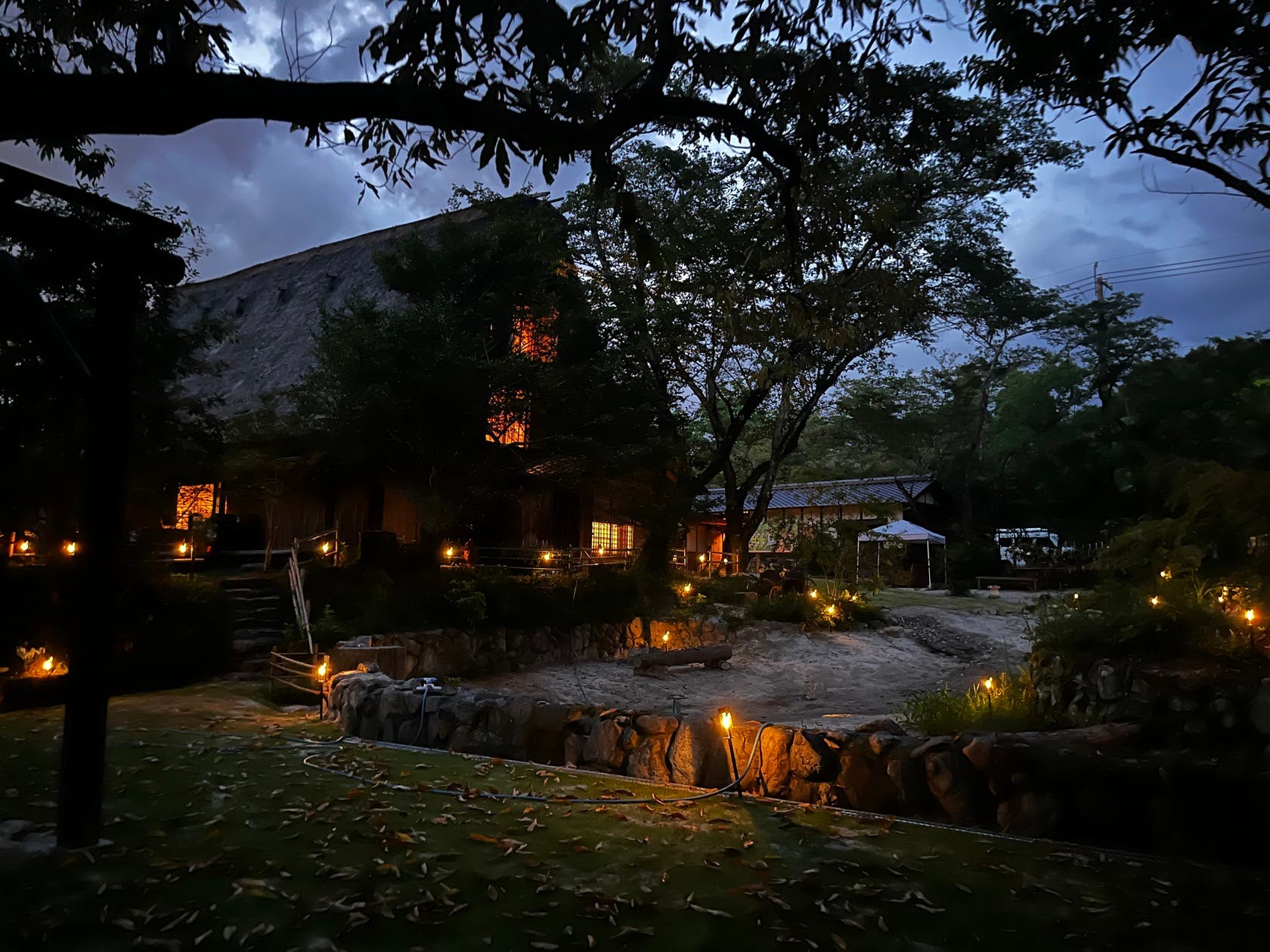 岐阜県白川郷から移設された合掌造りをスペース貸しの写真15