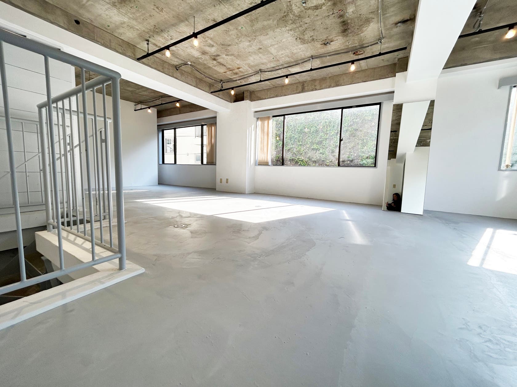 神宮前2丁目の好立地！２F アパレルの展示会に！！！の写真4