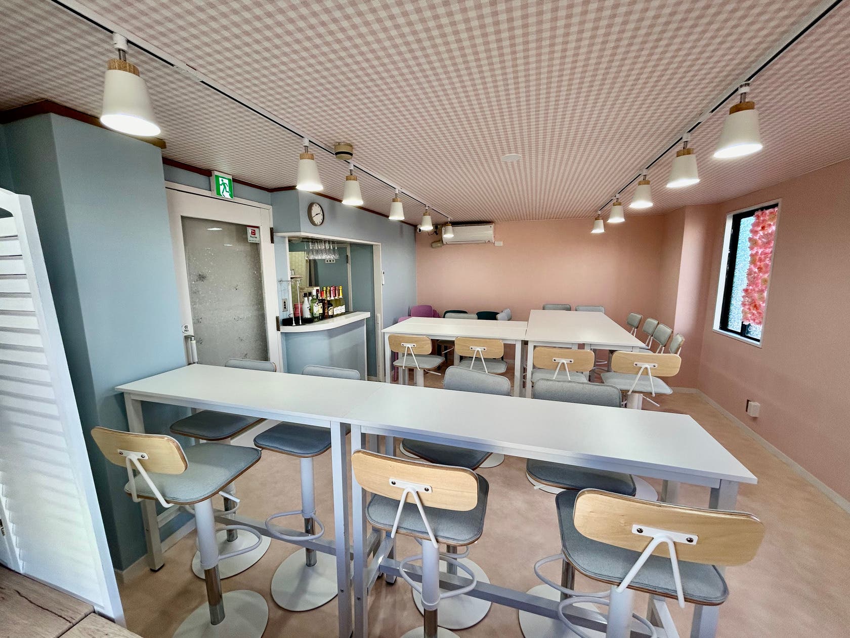 駅近☆オフ会や撮影会などができる可愛いらしいカフェスペースの写真6