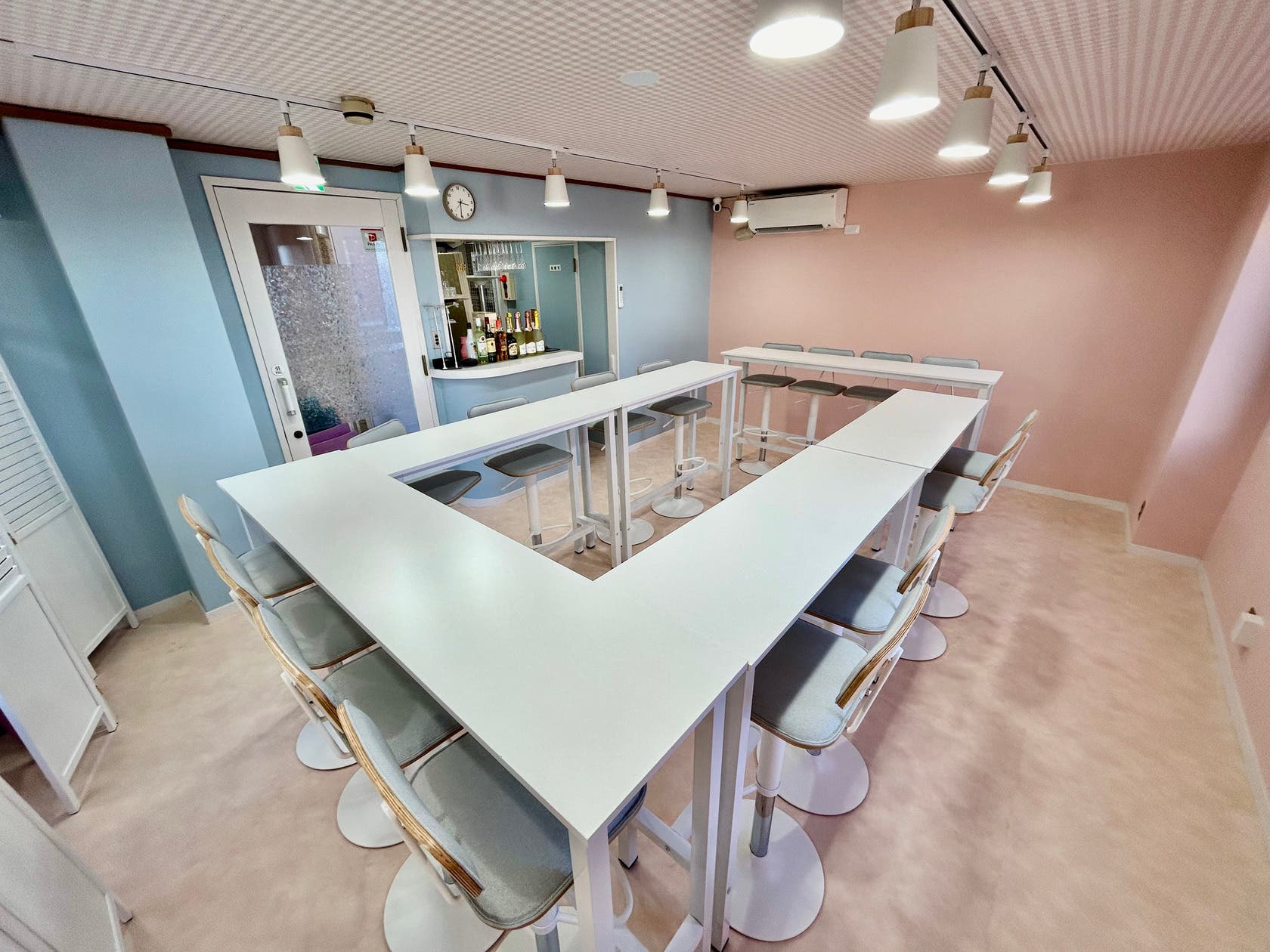 駅近☆オフ会や撮影会などができる可愛いらしいカフェスペースの写真10