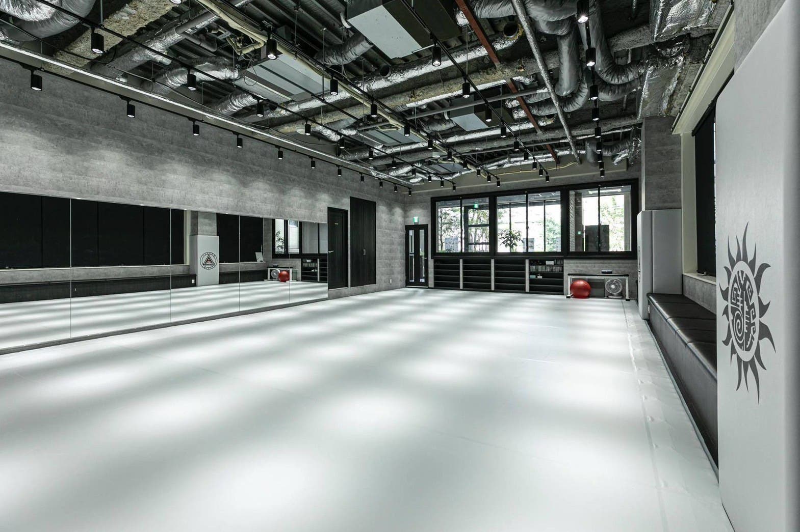 【渋谷駅 徒歩5分】カフェスペース＆テラス☕ロケ収録、スチール、スタジオ撮影🎥YouTube・PV・MV📸交流会・懇親会✨の写真7