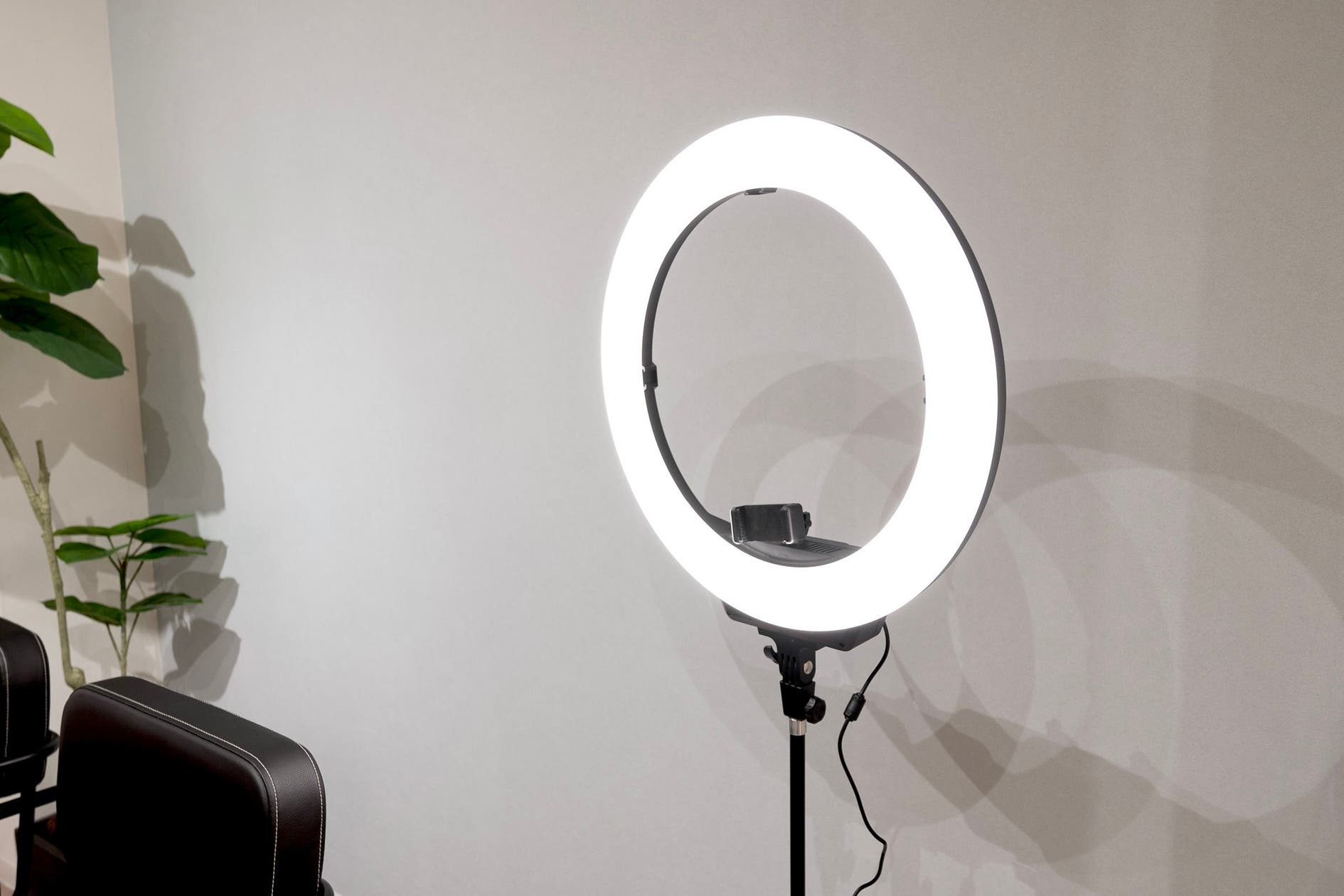 M's OFFICE梅田【東梅田/中崎町駅すぐ】飲食OK🍹完全個室の快適空間💻光回線/モニター無料/オンライン会議にも最適♪の写真10