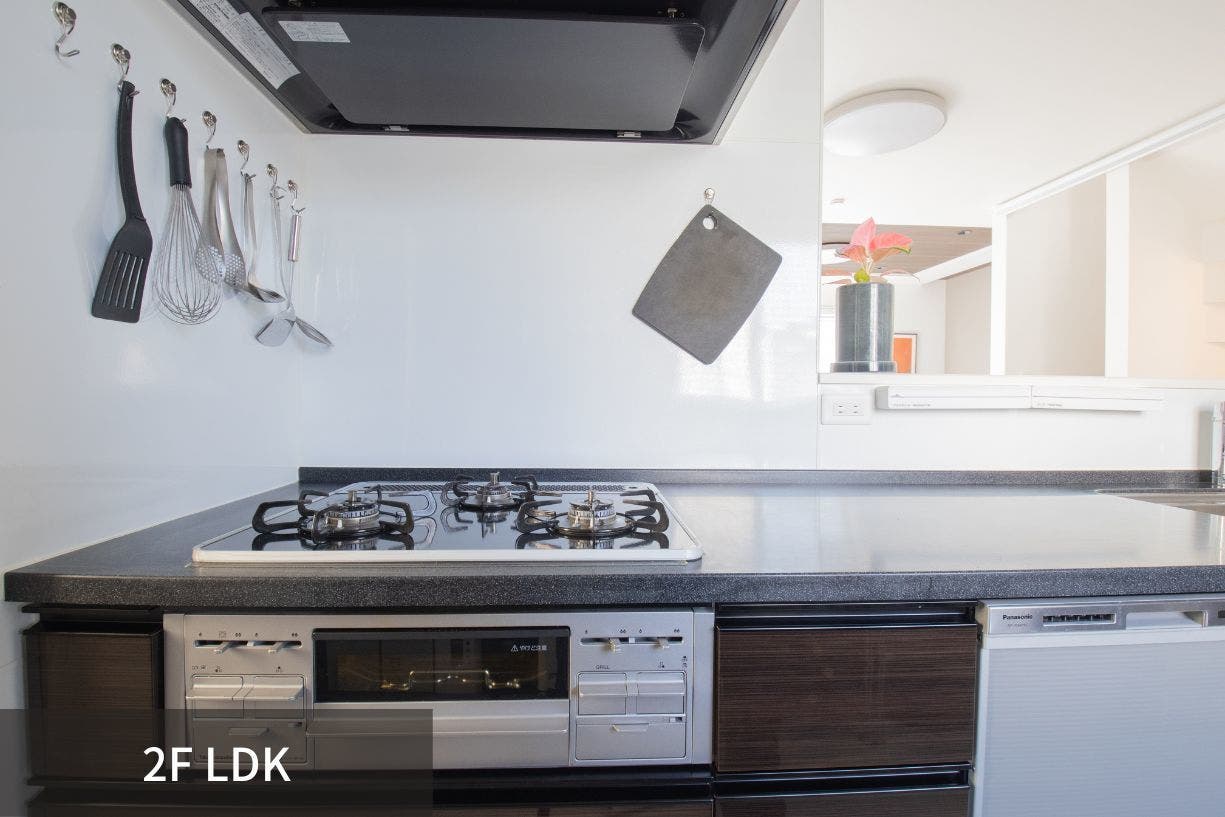 [目黒駅8分]一軒家スタジオ/20畳LDK/モダン/3面採光/自然光/一戸建て/ハウススタジオ/Youtube/同時録音の写真9