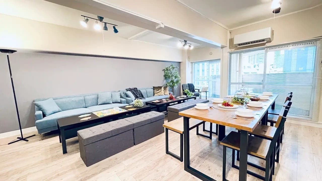 🎄クリスマス＆忘年会シーズン到来🥂名古屋駅3分🕺ゆったり20名様まで◎パーティー🧁映画🍿ワークスペース[20]の写真1