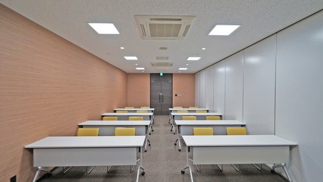 70㎡の大きさで、小規模の会議にも最適です!の写真2