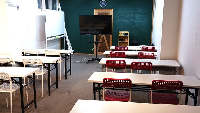 【お気軽会議室】天文館中心部で24時間利用可能なセミナースペース。WiFiの利用可能、テレワークにも最適。の写真2