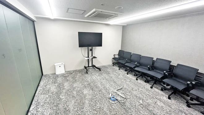 ✨12~1月値下げ中✨【大宮駅2分】✨会議や遊びに! Wi-Fi/ドリンク 大会議室【可動式机】No.102の写真6