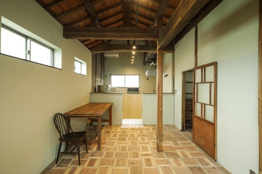 牛窓の古民家を改修したレンタルスペースの写真1