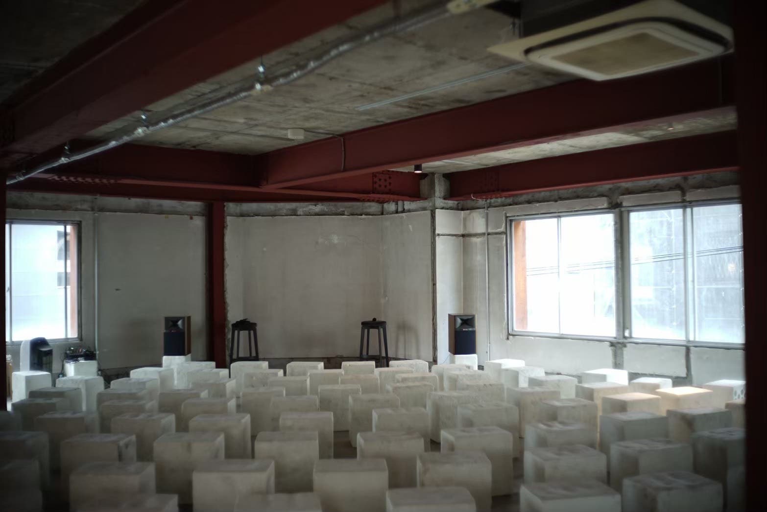 平和公園から徒歩5分。小さな複合施設のイベントスペース。の写真5