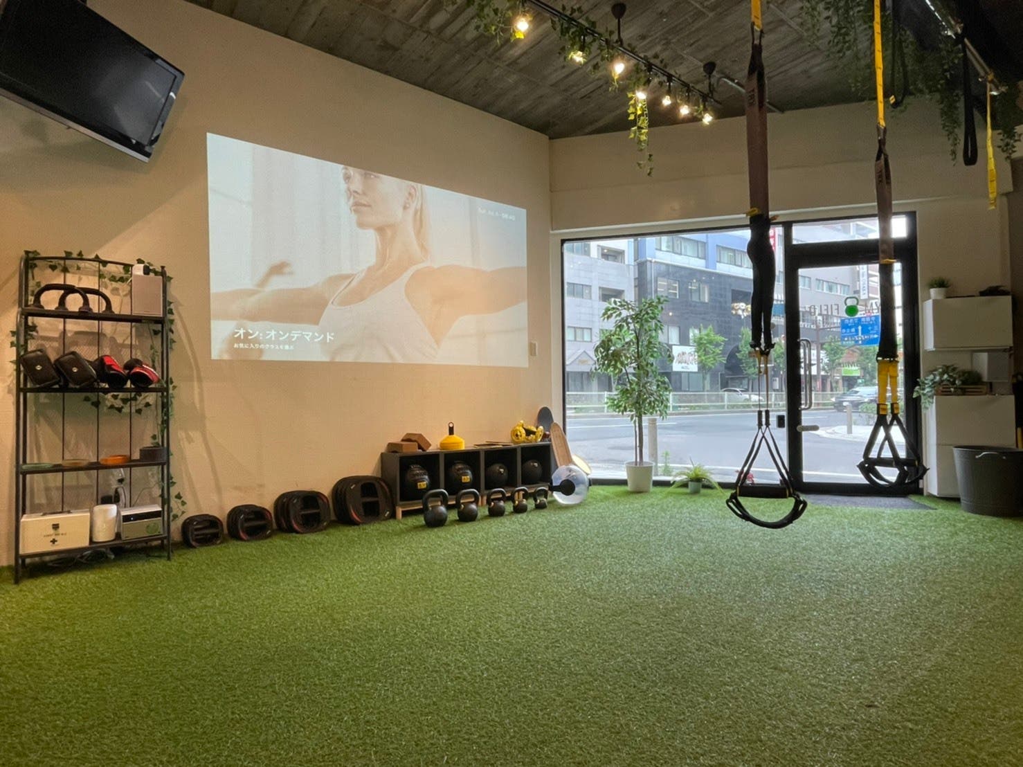 【大阪徒歩7分】レンタルジム/24時間OK/貸切・個室の写真1