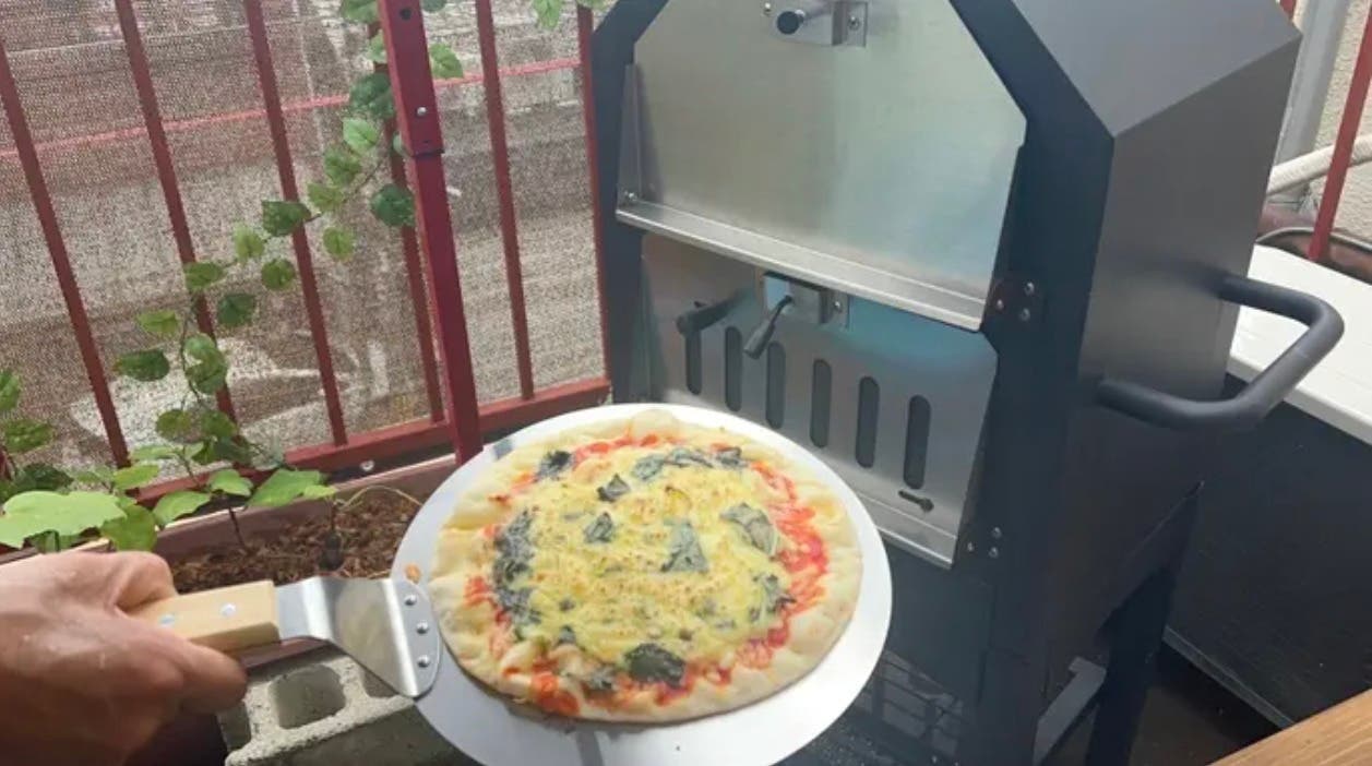 ピザ釜利用（薪１箱約2.6kg,ピザ道具３点付き）の画像2