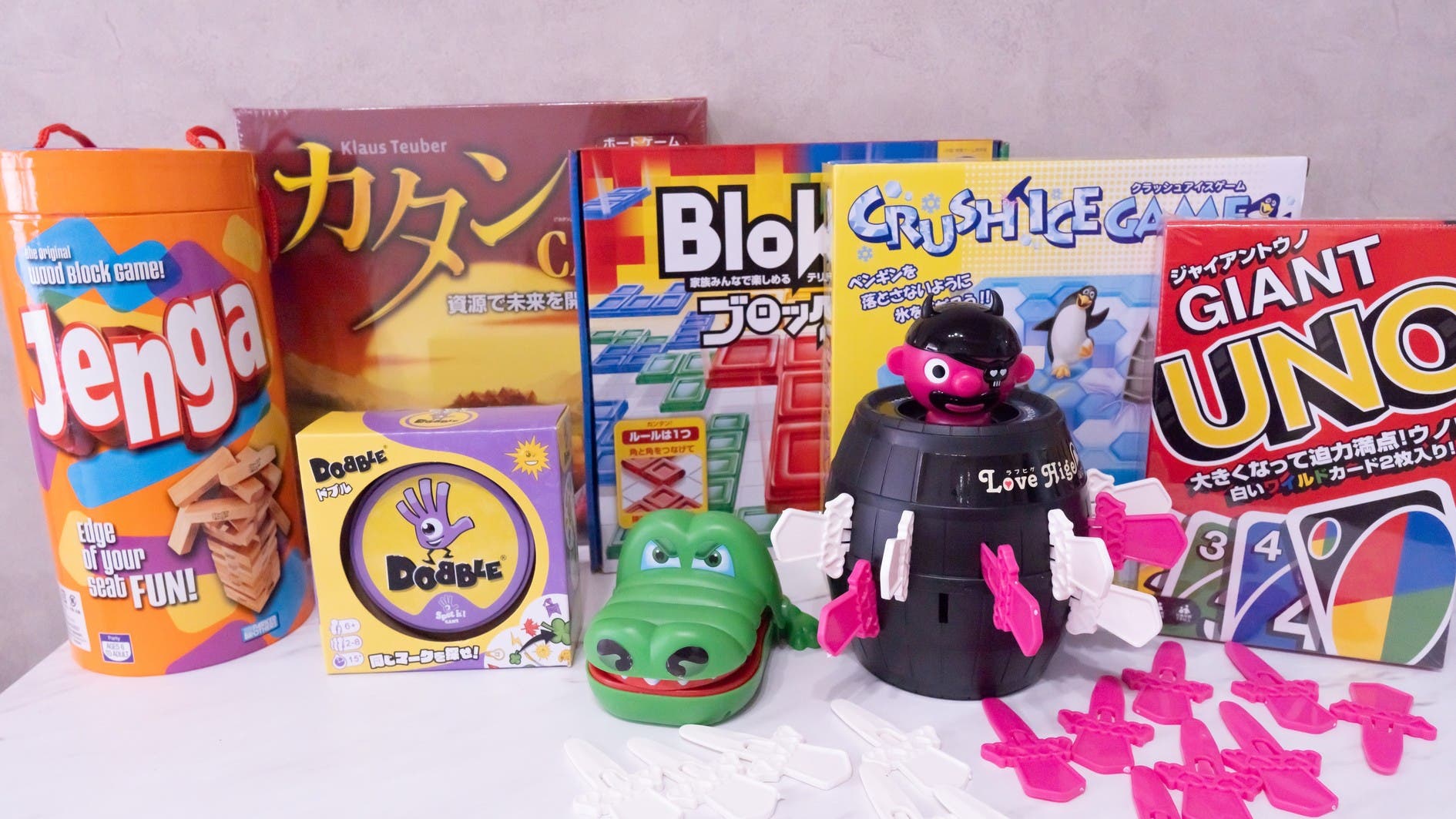 ⑧ボードゲーム類（はぁっていうゲーム/ブロックス/ジェンガ/人狼/トランプ/UNO/黒ひげ危機一髪/わにわにパニック/カタン）の画像2