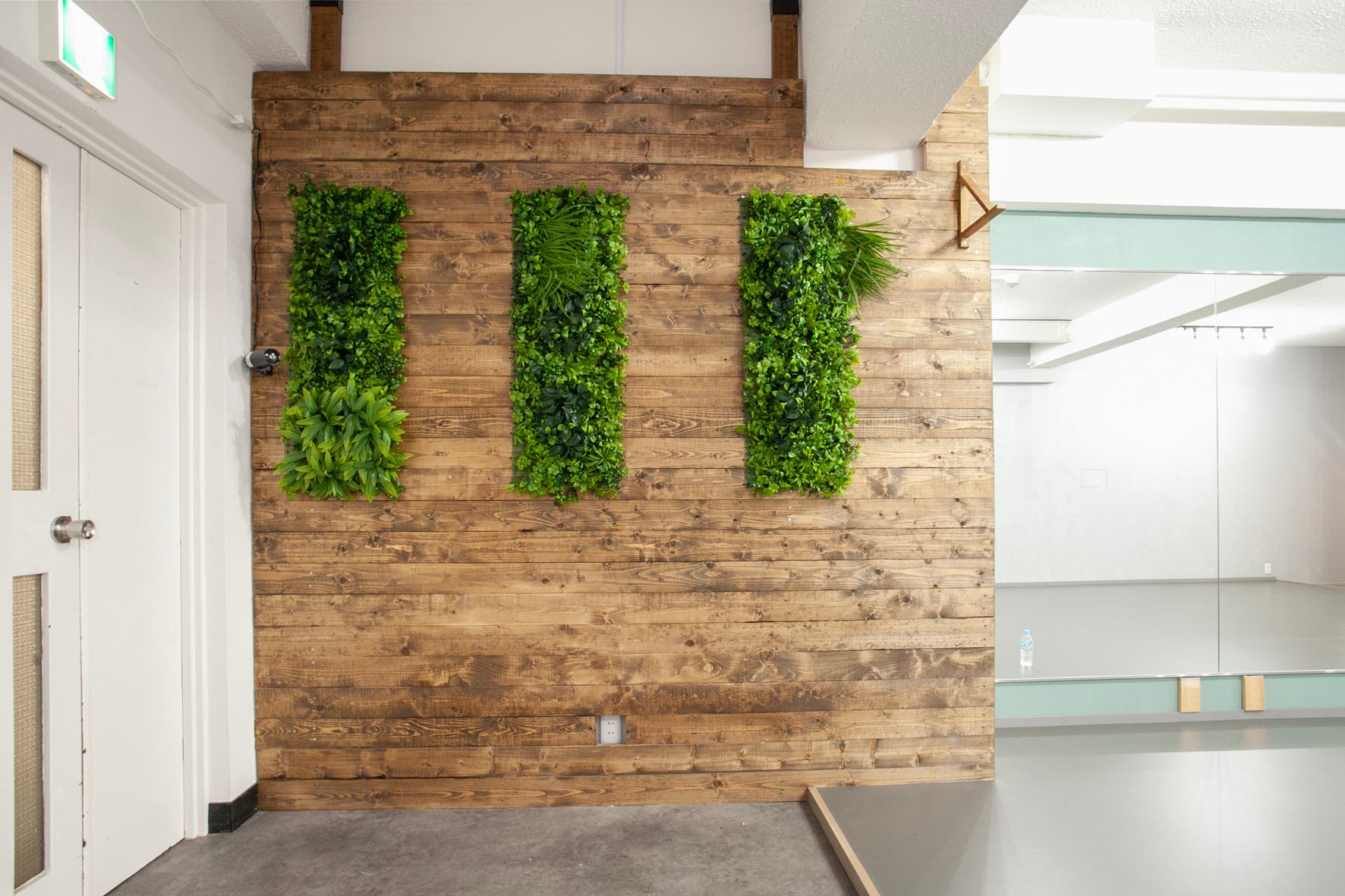 8/27エアコン交換済み《岩本町駅徒歩2分》70㎡広々スタジオ/天井高3m/リノリウム/バレエバー/更衣室ロッカー/地下1フロアの写真27