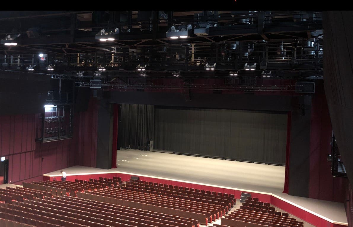 【最寄り駅から徒歩5分】クールジャパンパーク大阪・大ホールのステージのみ。の写真2