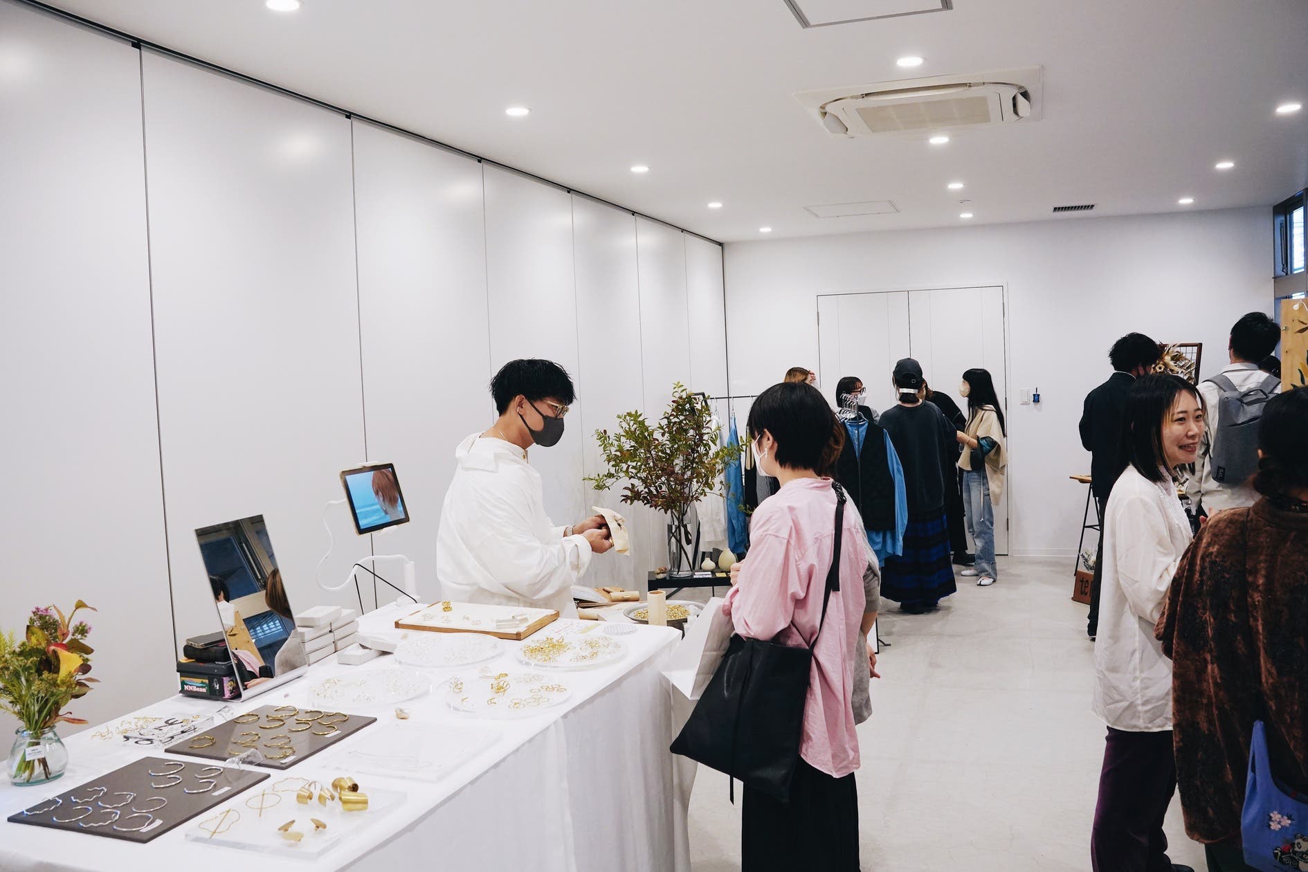 【スペース3】名古屋丸の内/伏見駅から徒歩5分！白を基調とした清潔感のあるレンタルスペース/貸会議室！の写真15