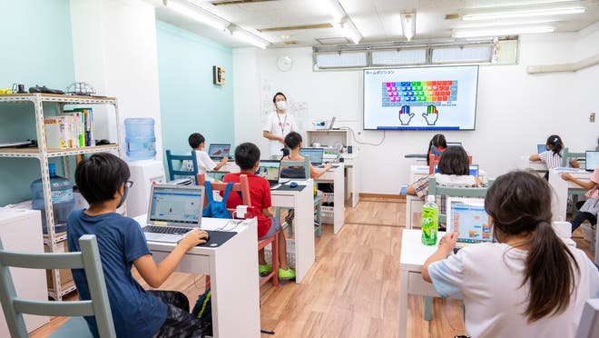 鎌倉駅から徒歩2分の「セミナールーム」「貸会議室」※75インチの大型モニターありの写真2