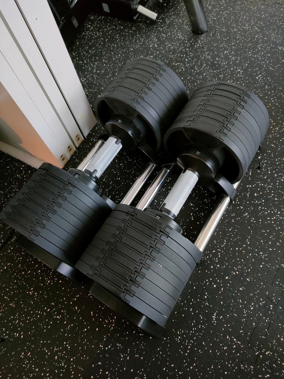 24時間ジム、新宿3丁目駅3分、当日予約でお得な割引きも！人気マルチマシン完備、個人利用可、自分好みの照明演出に、ドラマ出演ジムの写真8