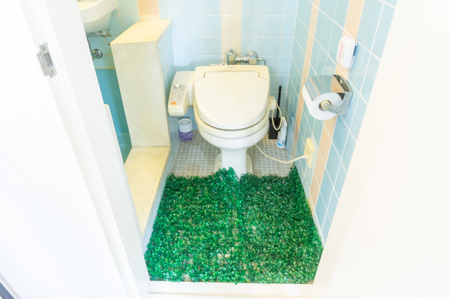 御茶ノ水駅🚶4分🚃末広町駅🚶6分🚃カフェ風会議室 ☕高速光回線⚡最大12名👌大型モニター＆ホワイトボードなど充実設備の写真14