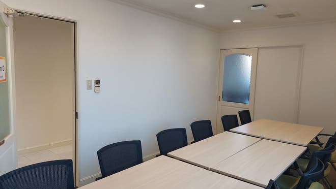 JR成田駅東口から徒歩30秒 ミーティングRoom D/ GAKUYA Bird店 / 12名まで利用可能 の写真6