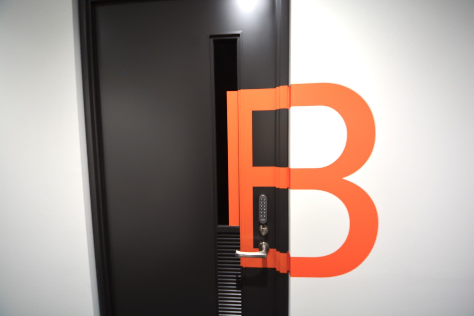 【堺筋本町駅直結】4名利用/Bタイプ/貸会議室/web会議/打ち合わせ/コワーク等の写真6