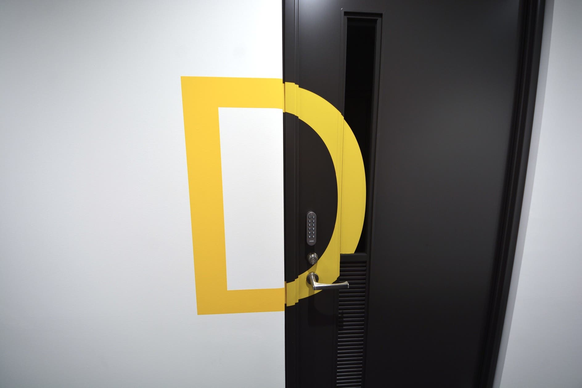 【堺筋本町駅直結】4名利用/Dタイプ/貸会議室/web会議/打ち合わせ/コワーク等の写真6