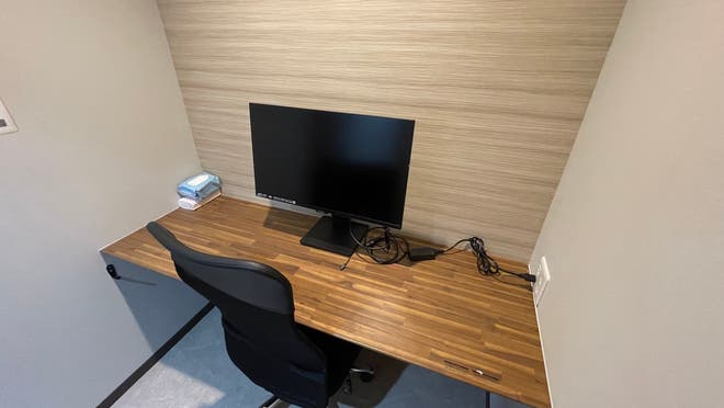 【1時間880円!】JR恵比寿駅目の前!完全個室の1名用ブース(ブース22)※予約時間前は入室不可【4F】の写真1