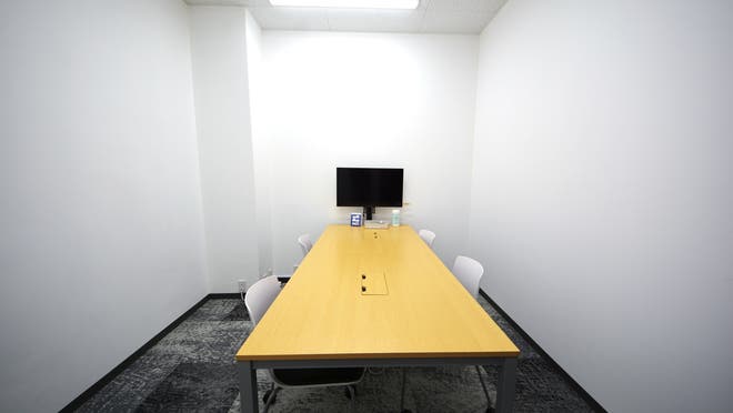 【堺筋本町駅直結】4名利用/Bタイプ/貸会議室/web会議/打ち合わせ/コワーク等の写真2