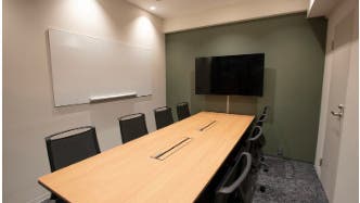 会議室 01(8名)の写真1