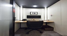 ROOM L 01