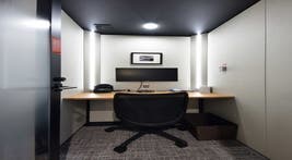 ROOM L 02