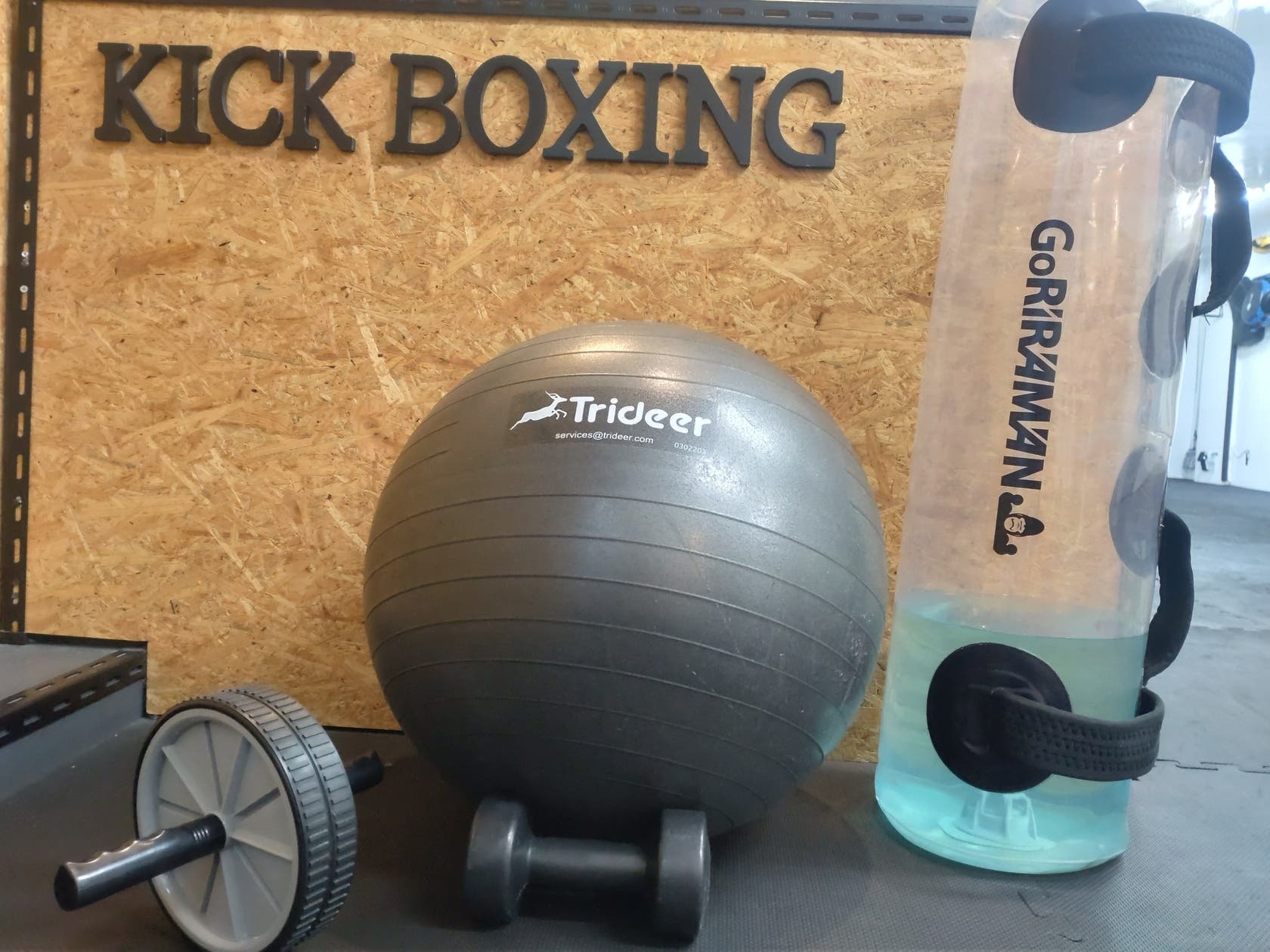 TESSAI KICK BOXING　GYM　全面ジョイントマット。スポーツやダンスに最適、ヨガ、ピラティス、演劇、の写真6