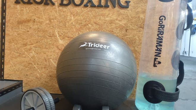 TESSAI KICK BOXING GYM 全面ジョイントマット。スポーツやダンスに最適、ヨガ、ピラティス、演劇、の写真6