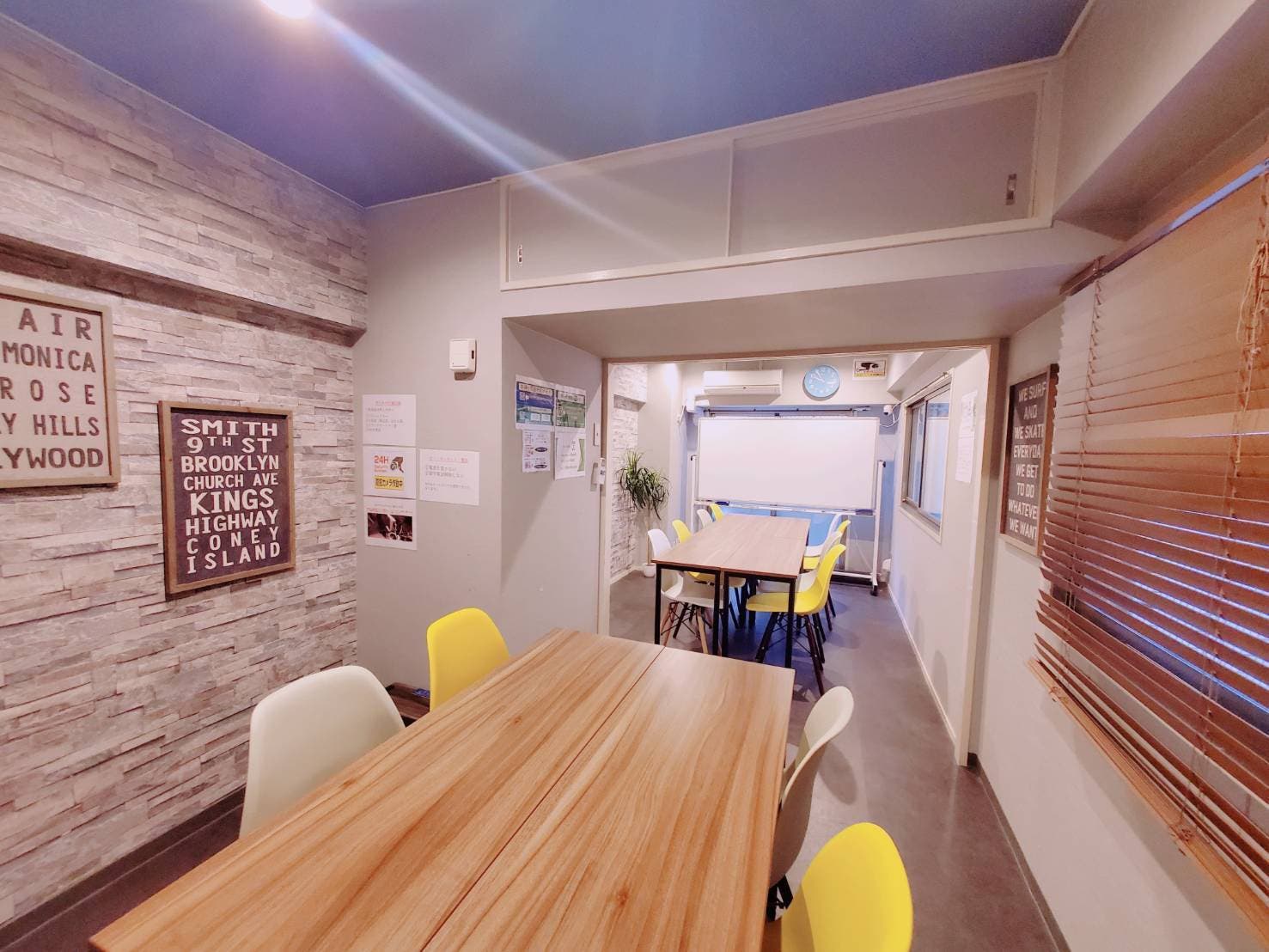 梅田5分/ロフト前/2重窓で静か/設備無料/最大15名/光Wi-Fi/テレワーク/リングライトの写真4